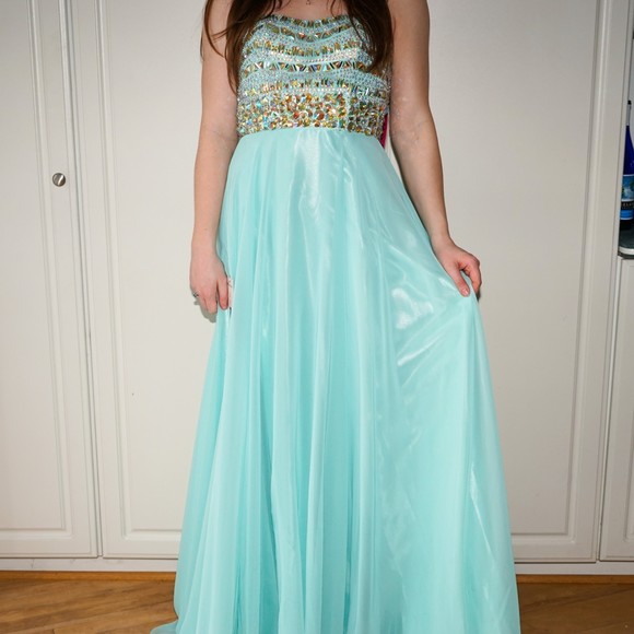 Mori Lee | Dresses | Nwt Mori Lee By Madeline Gardner Sequingemstone ...
